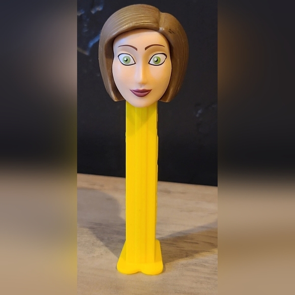 Toys | Vanessa Bloom Pez Candy Dispenser From The Bee Movie | Poshmark